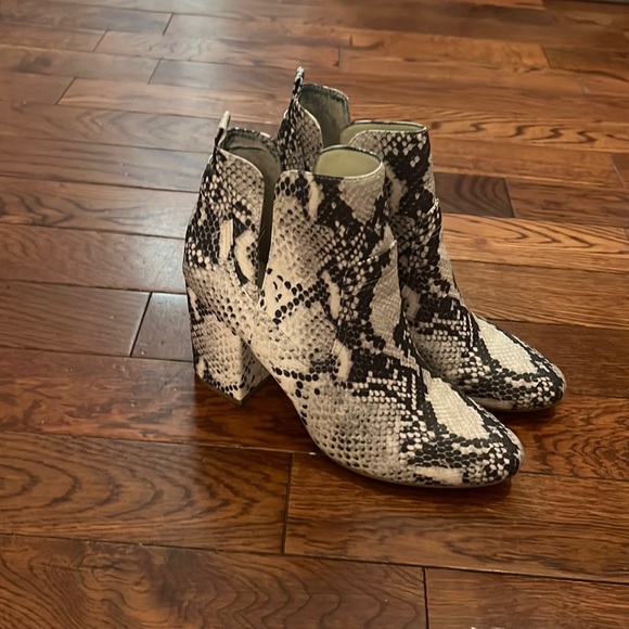 Steve Madden | Shoes | Steve Madden Snakeskin Boots | Poshmark